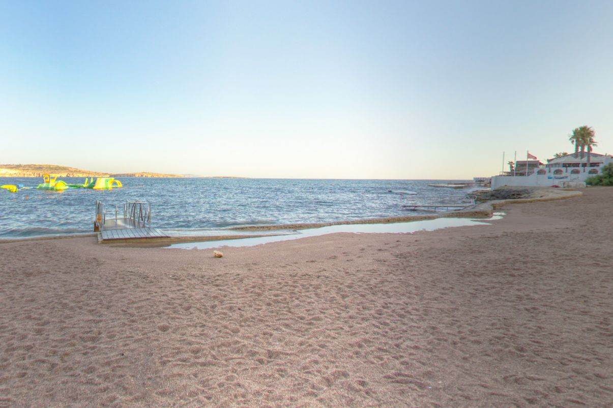 Bajja f'Buġibba tingħalaq għall-għawm wara żbroff tad-dranaġġ - Newsbook