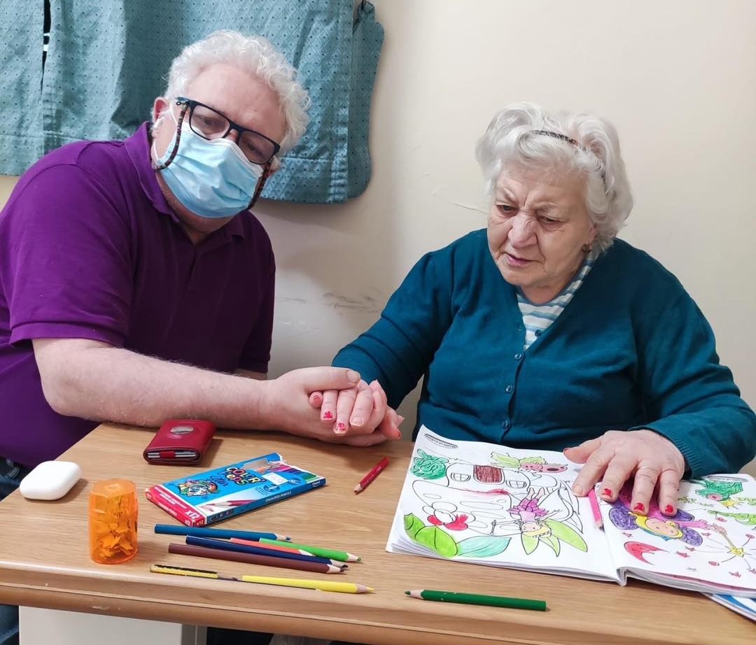 Tmut Mary; omm il-preżentatur Peppi Azzopardi