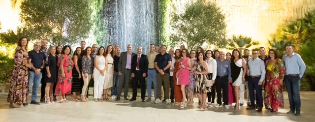 Il-BOV jiċċelebra mal-impjegati tiegħu - Newsbook