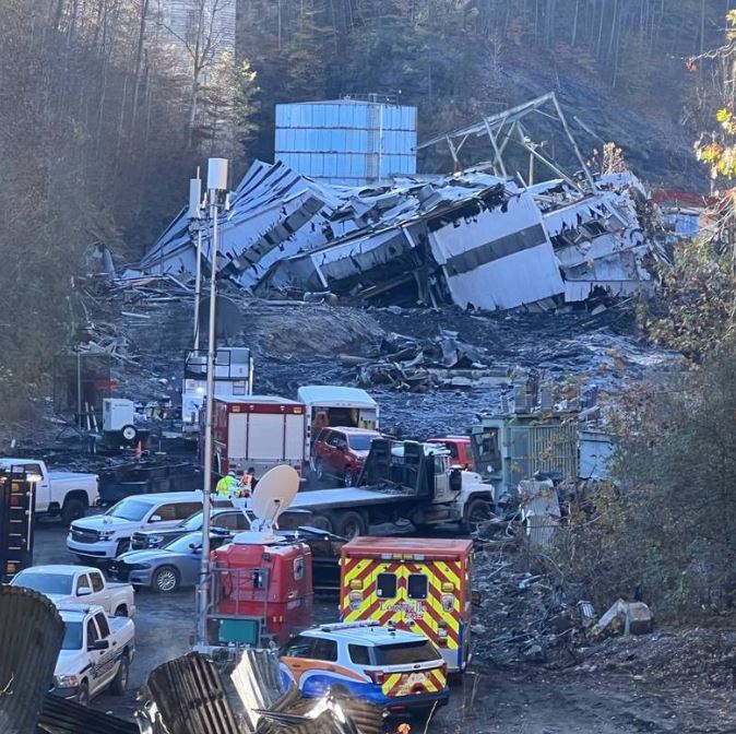 2 workers die in 11-story building collapse in Kentucky