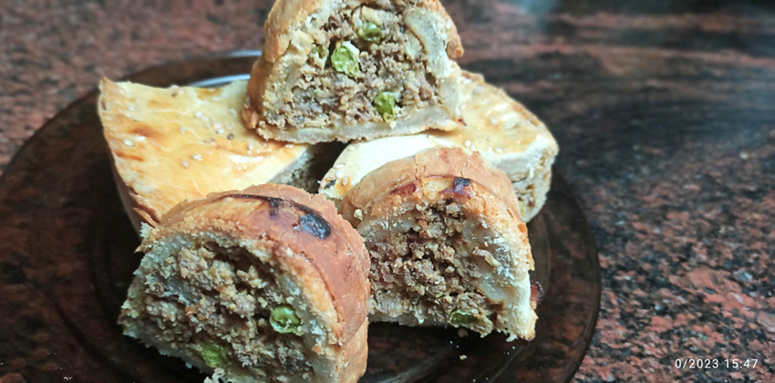 Torta bil-laħam taċ-ċanġa u zalzett tal-Malti
