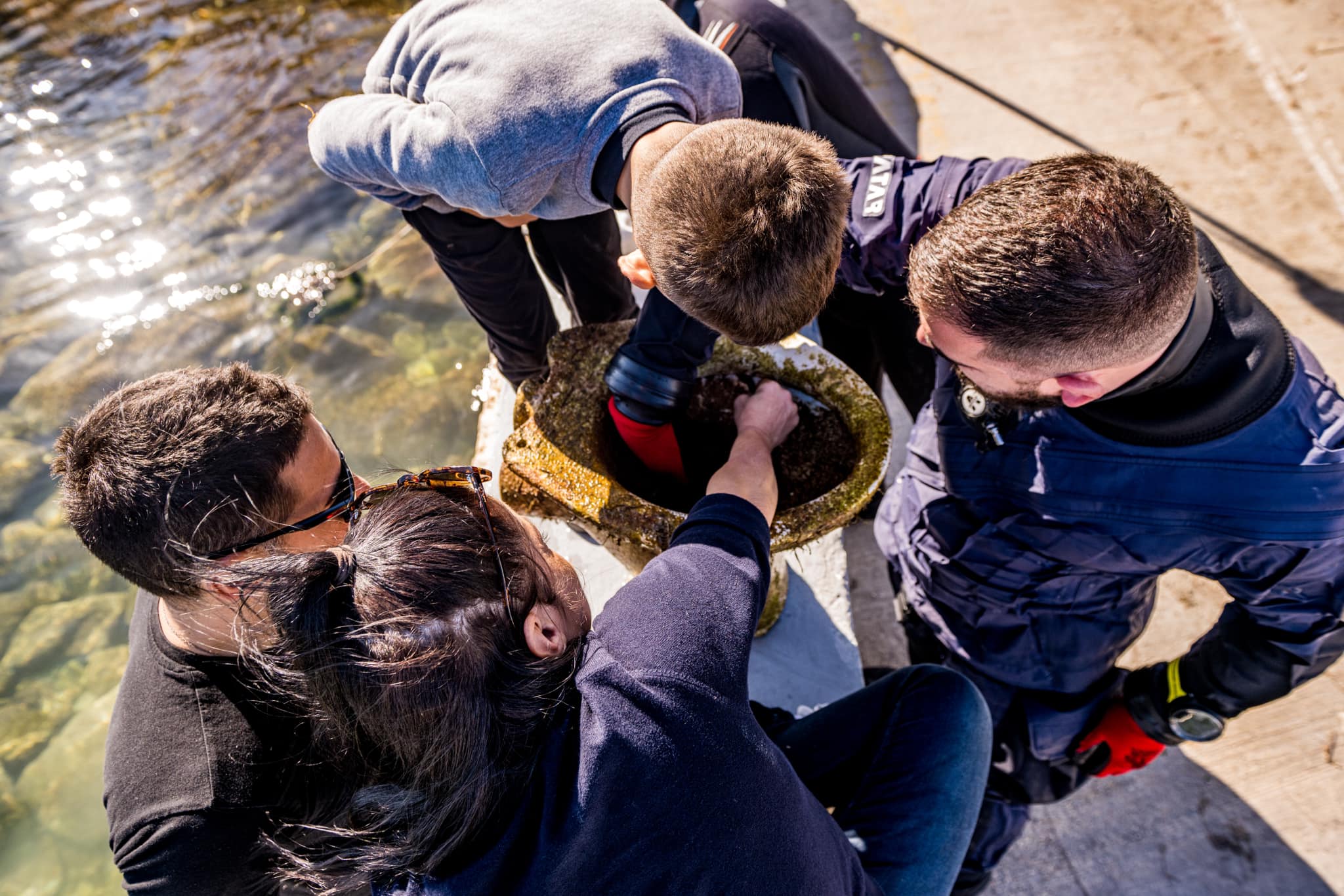 Żibel and Gżira local council team up for seabed clean-up