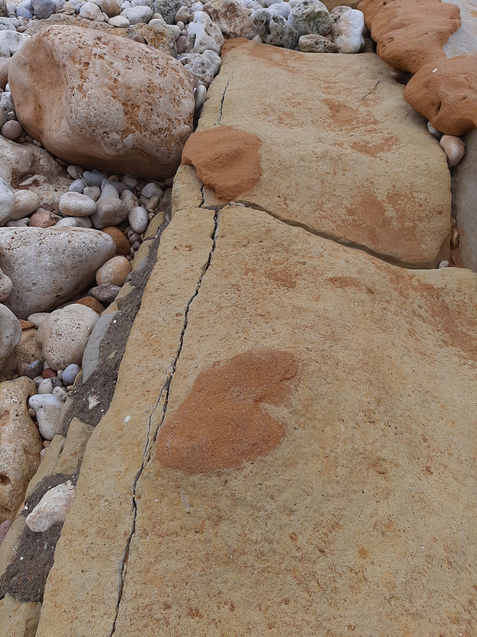 Jinkixfu fdalijiet storiċi ta' villa Rumana fir-Ramla f'Għawdex