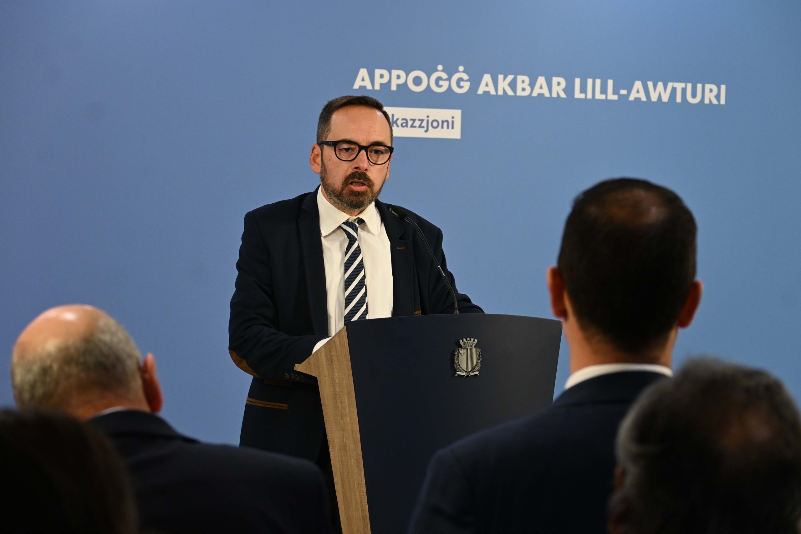 Tonqos għal 7.5% it-taxxa fuq ir-royalties għall-awturi u ko-awturi tal ...