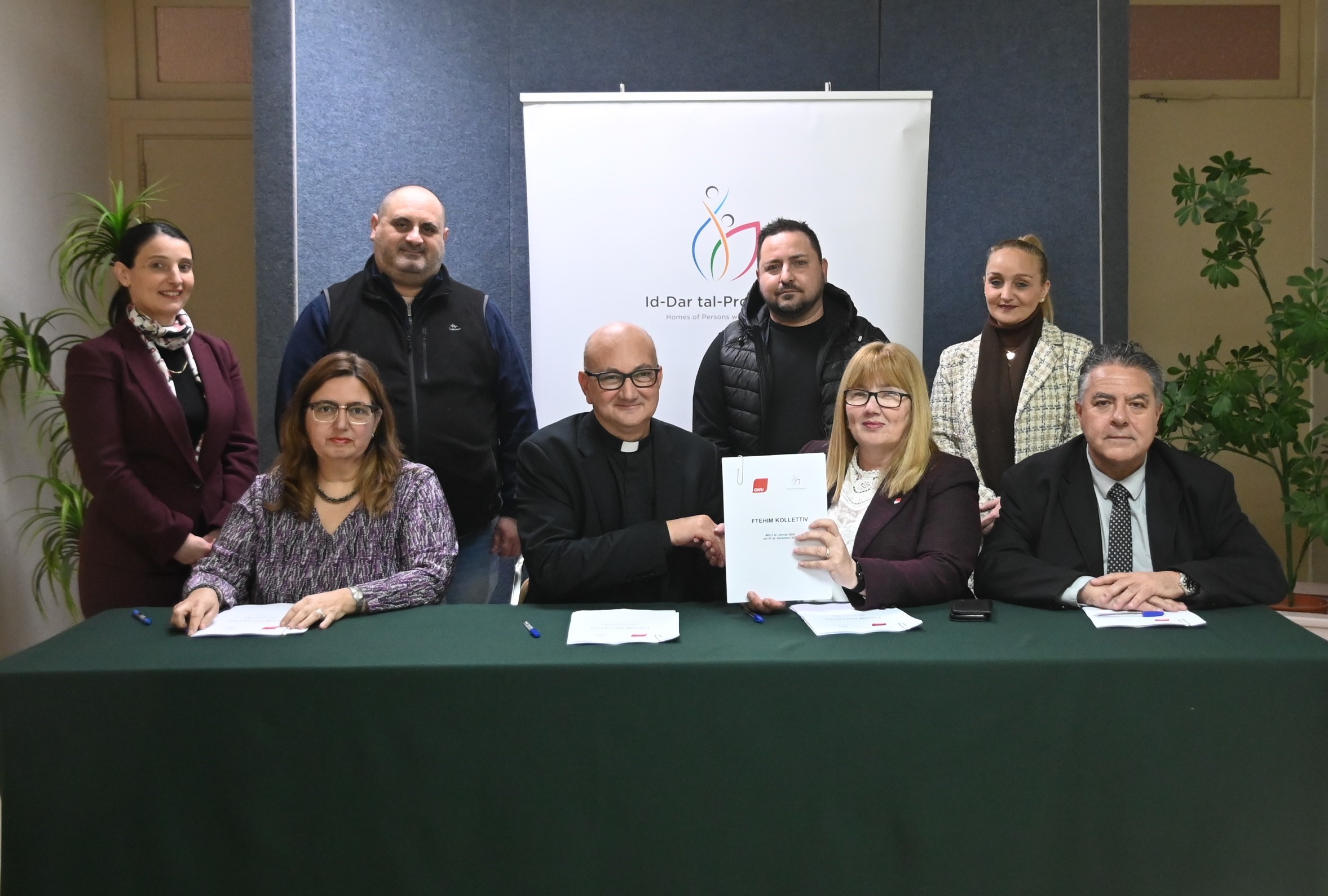 Żidiet fis-salarju u kundizzjonijiet aħjar għall-ħaddiema tad-Dar tal ...