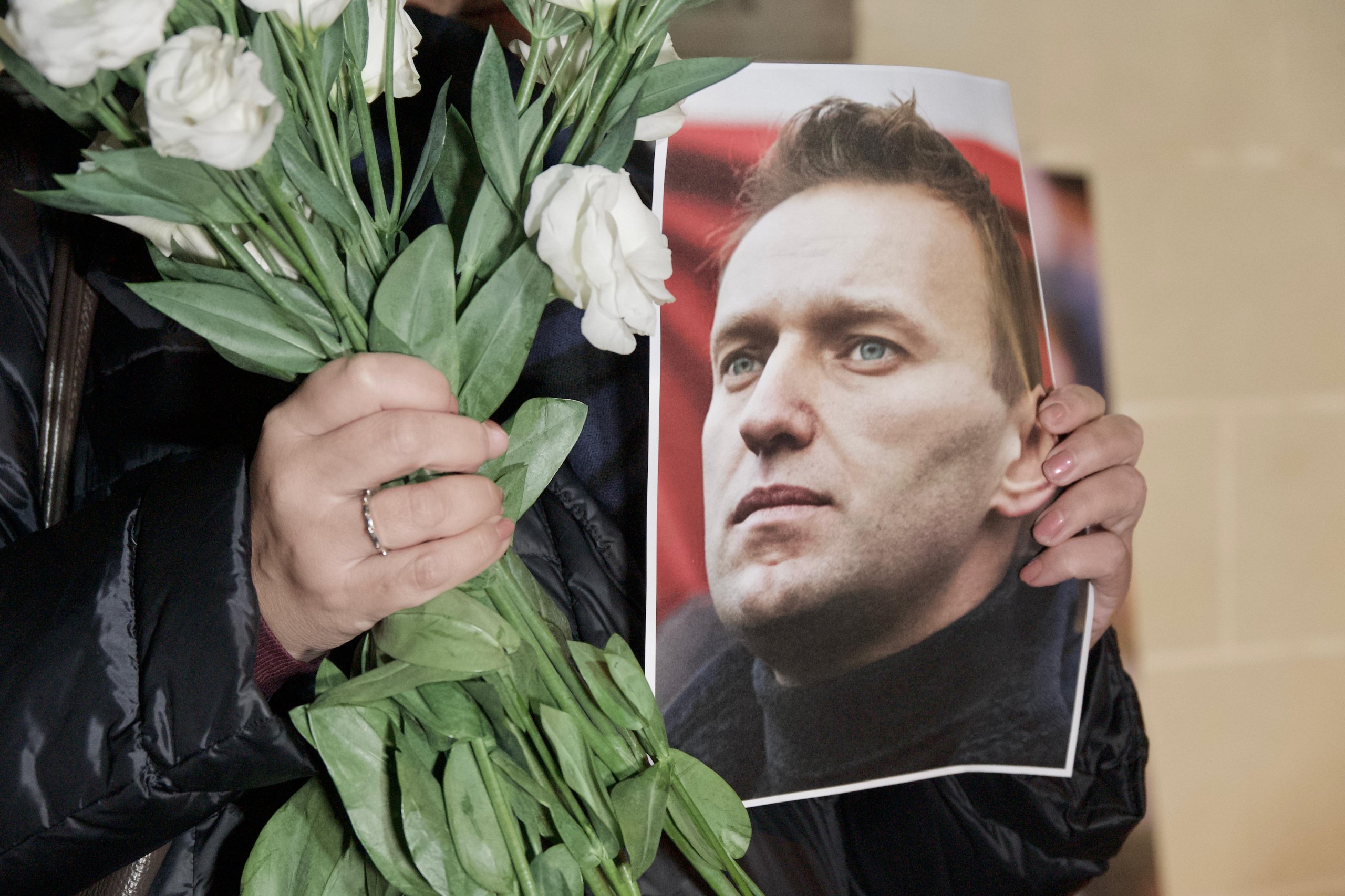 Russia convicts lawyers for late Kremlin critic Alexei Navalny - Newsbook