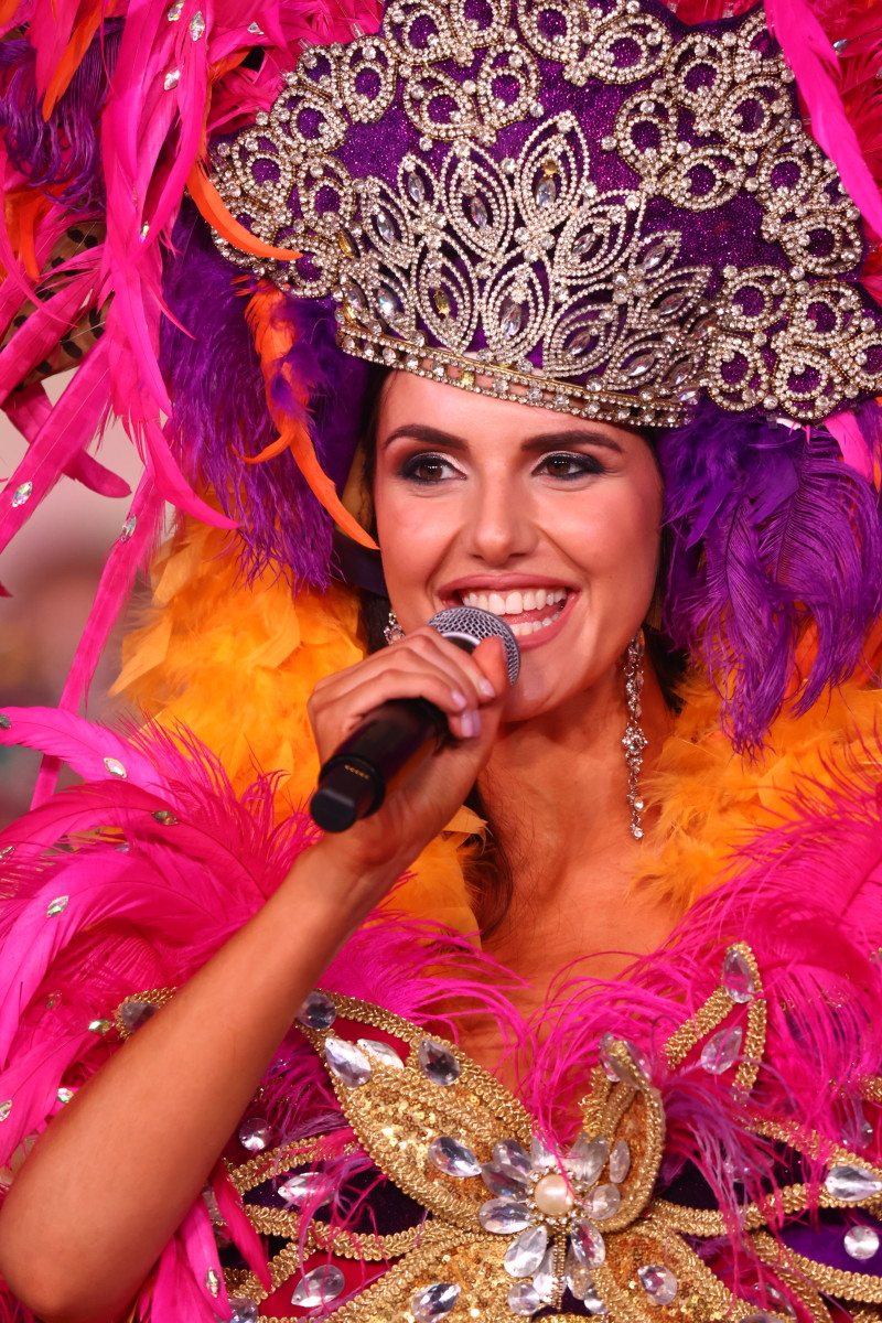 Natalia Galea b'kostum tal-karnival Malti fil-Miss World fl-Indja ...