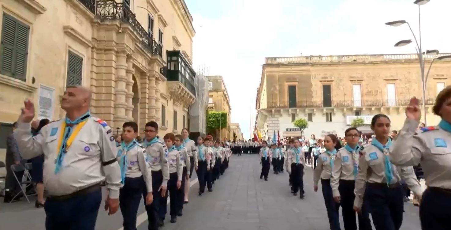 Ritratti: Il-parata tal-Iscouts u l-Girl Guides fil-Belt Valletta