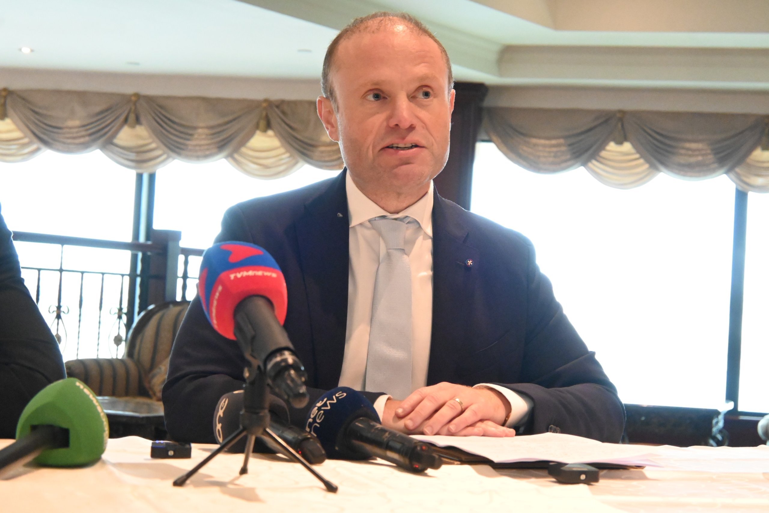"Se nkun tsunami li jiknes dan il-kastell tar-ramel" - Joseph Muscat ...