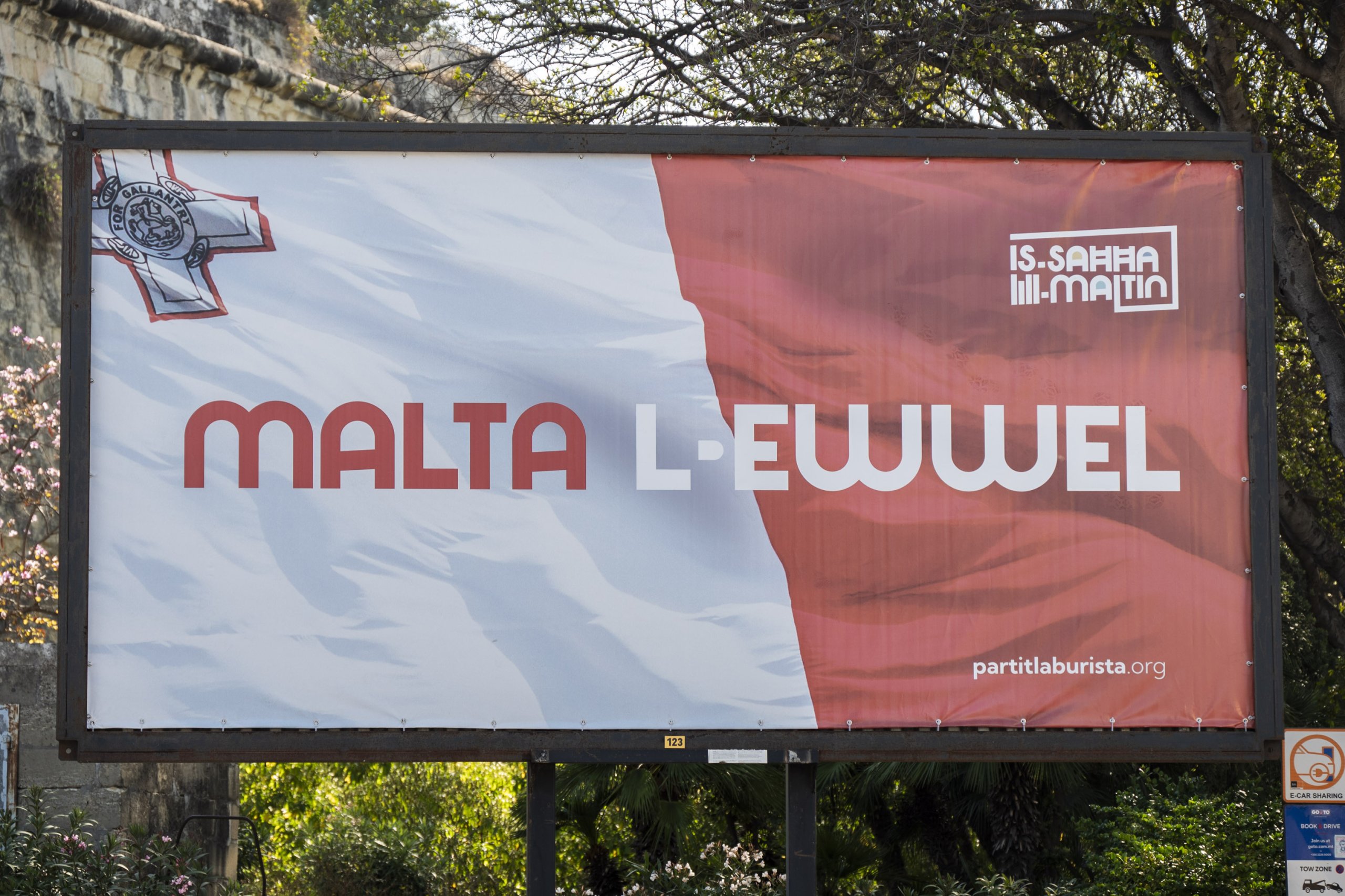 Billboard Battle: Labour, PN flood Malta with negative campaigns