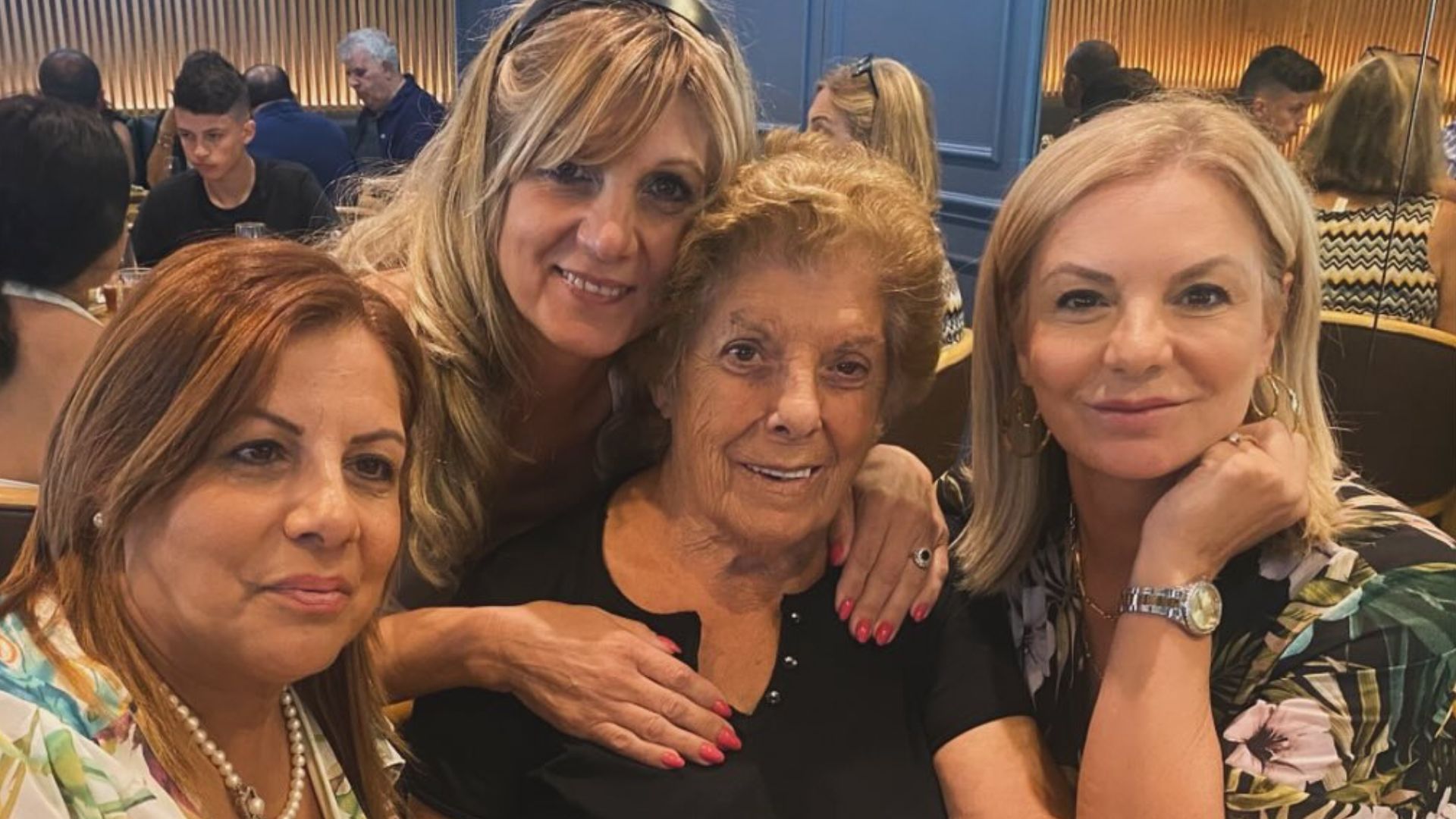 "L-ewwel wieħed mingħajrek ma!" - Angela Agius - Newsbook