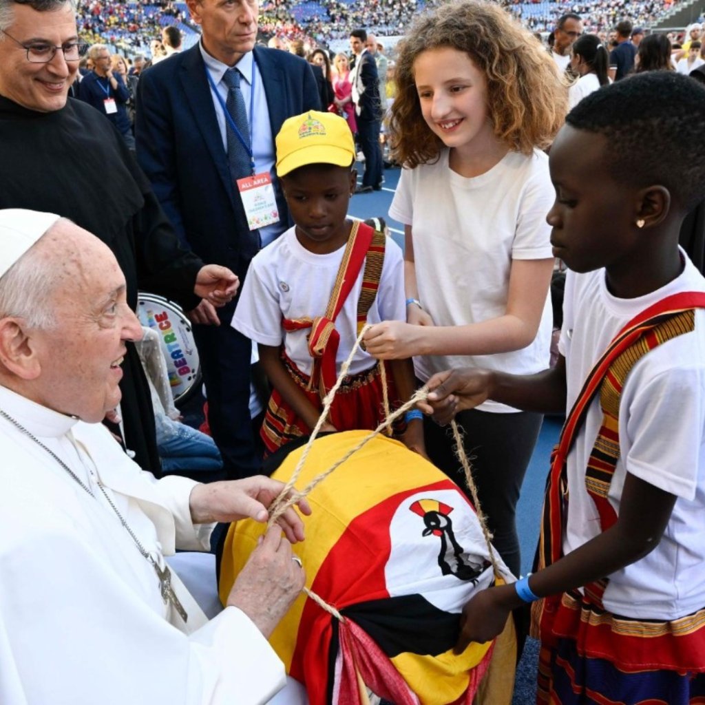 Il-Papa jiċċelebra l-paċi mat-tfal f’Ruma għall-ewwel Jum Dinji tat ...