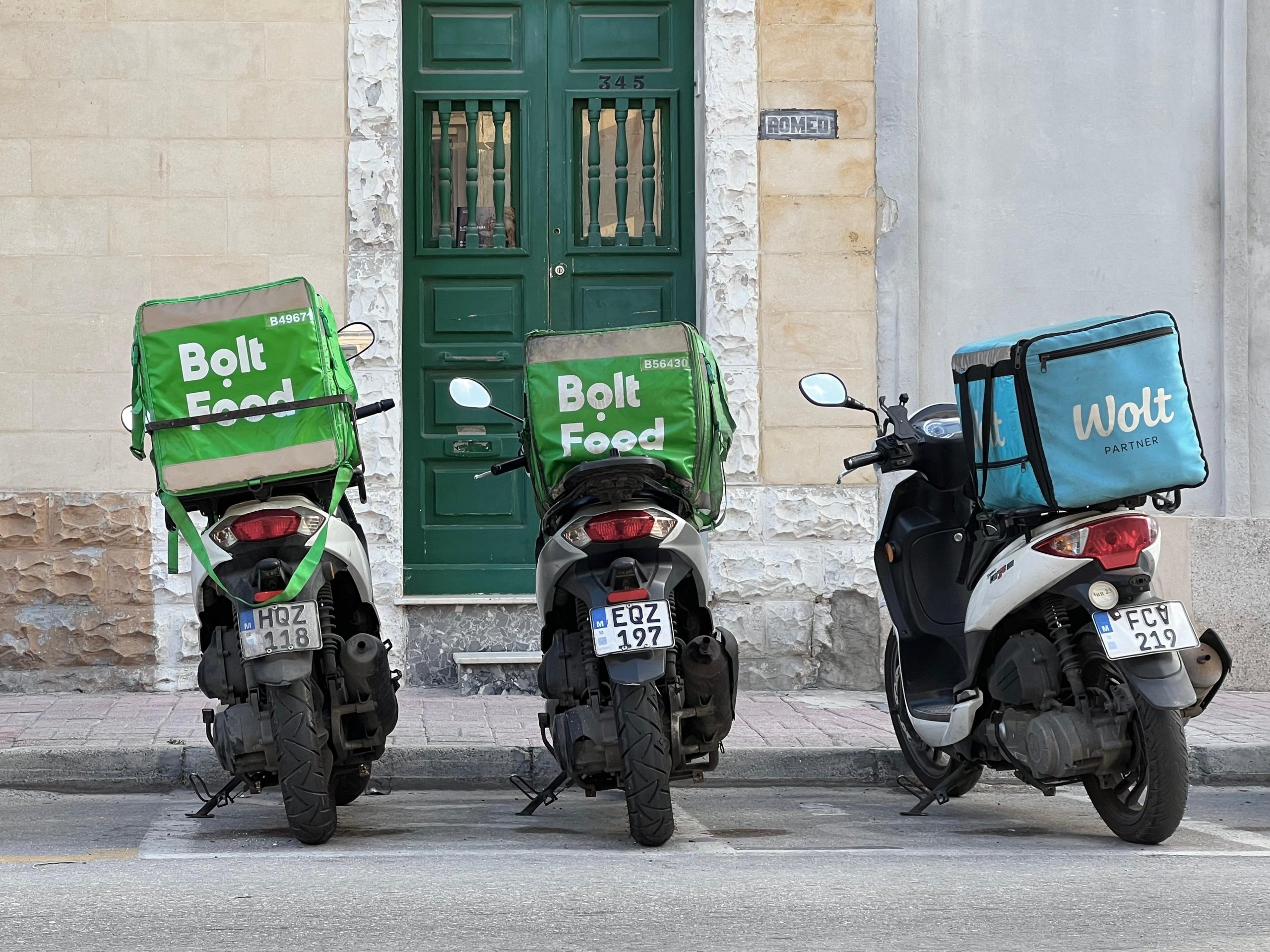 Delivery giants sign standards agreement amid worker exploitation concerns