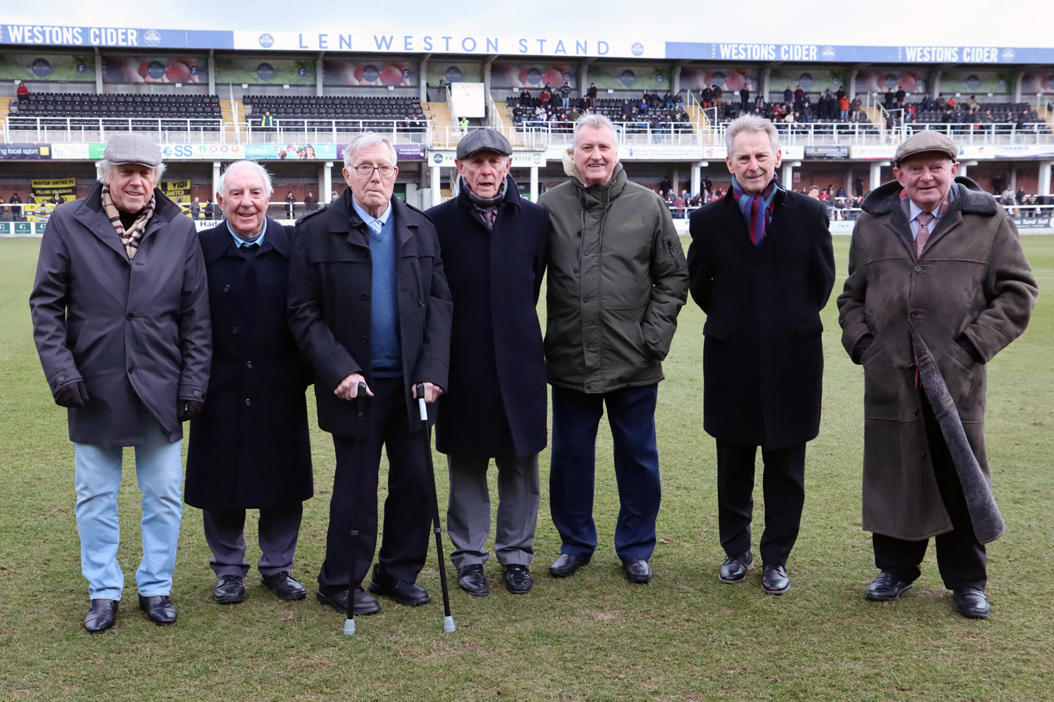 Imut goalkeeper ta' Aston Villa u Hereford fl-età ta' 83 sena