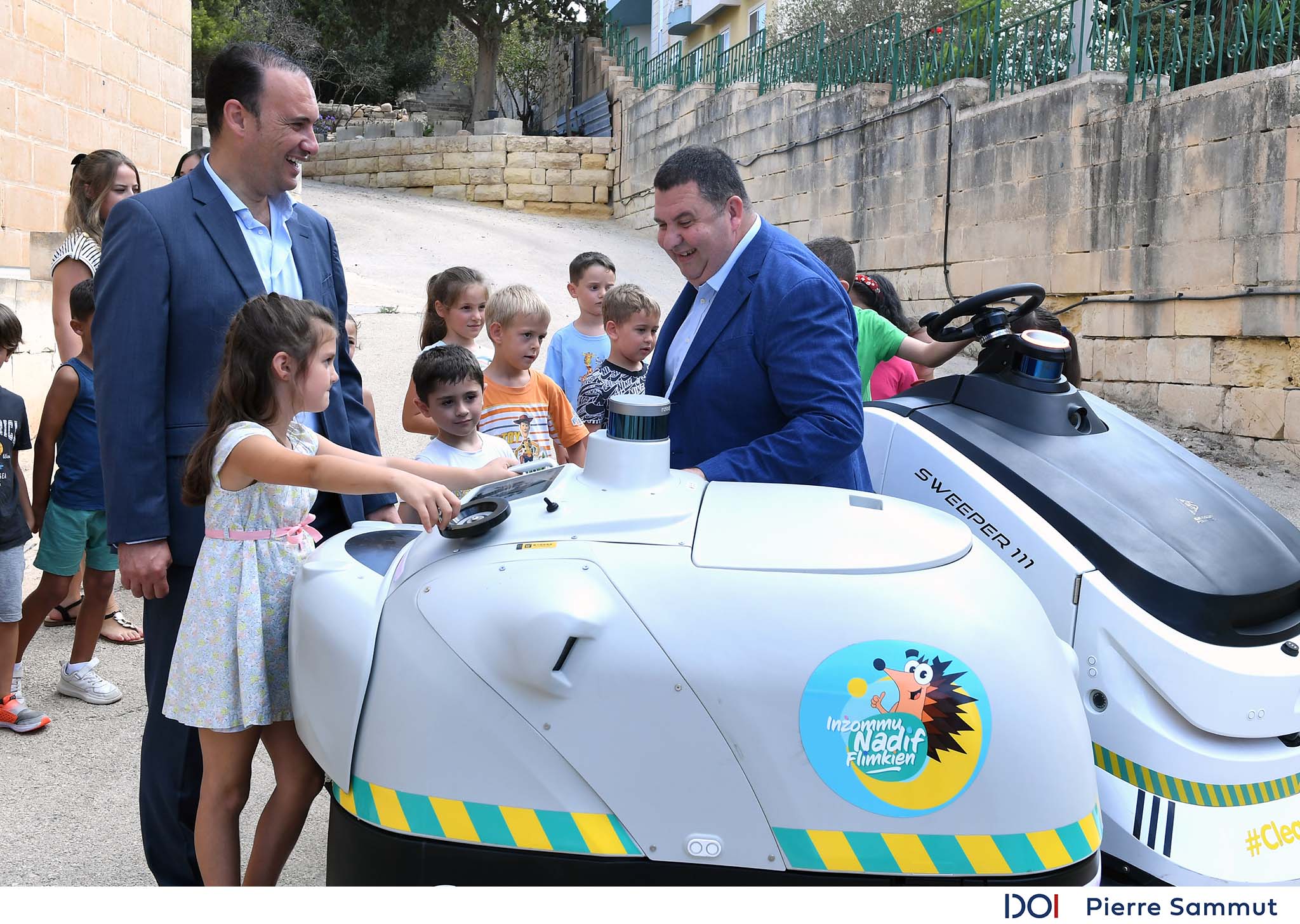 It-tfal jitgħallmu dwar l-ambjent bir-ritorn ta' Xummiemu