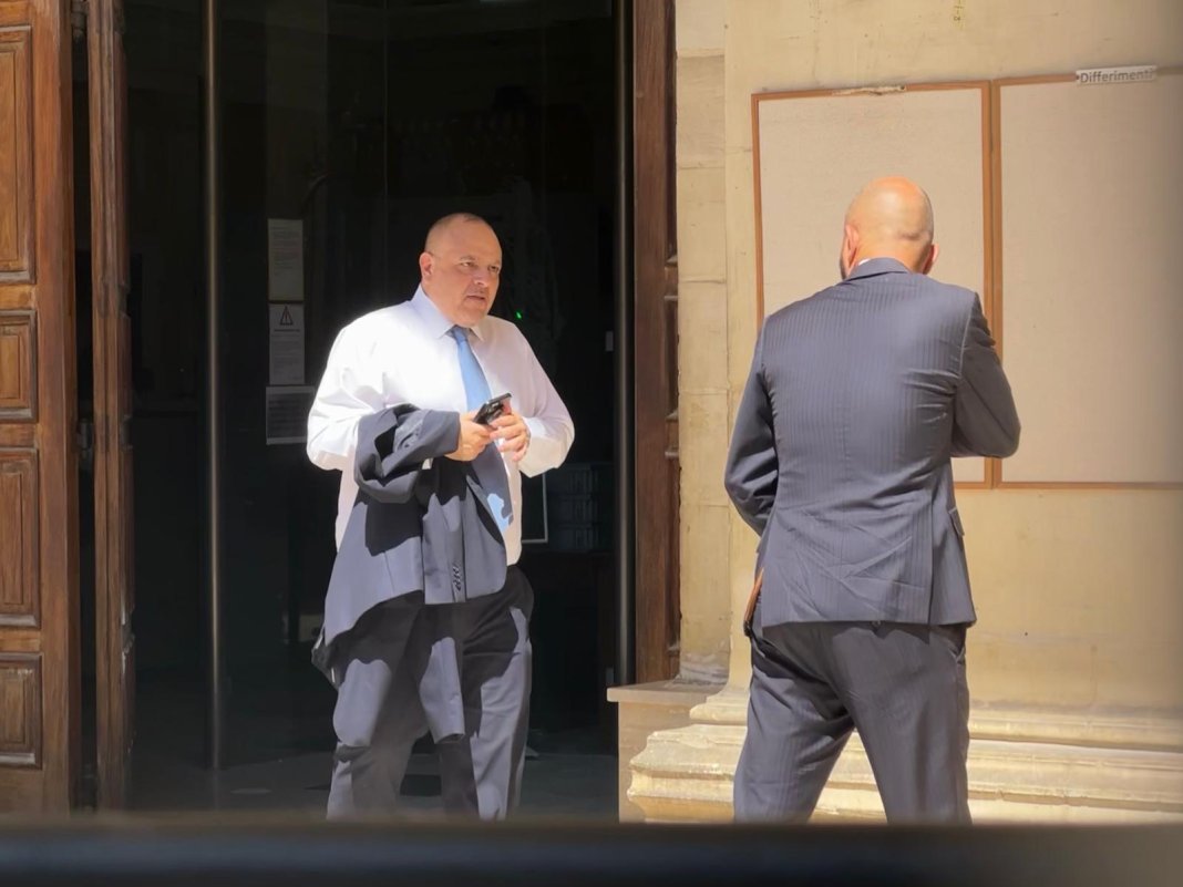 Il-PM jikkonferma li Keith Schembri qed jikkomunika miegħu b'mod regolari