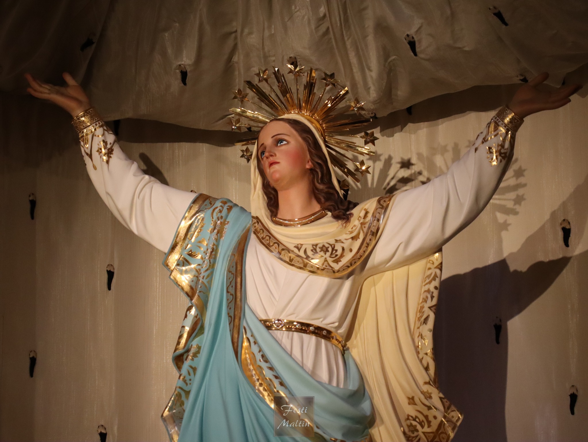 7 parroċċi, wirjiet pirotekniċi, Madonna waħda - Viva Santa Marija!