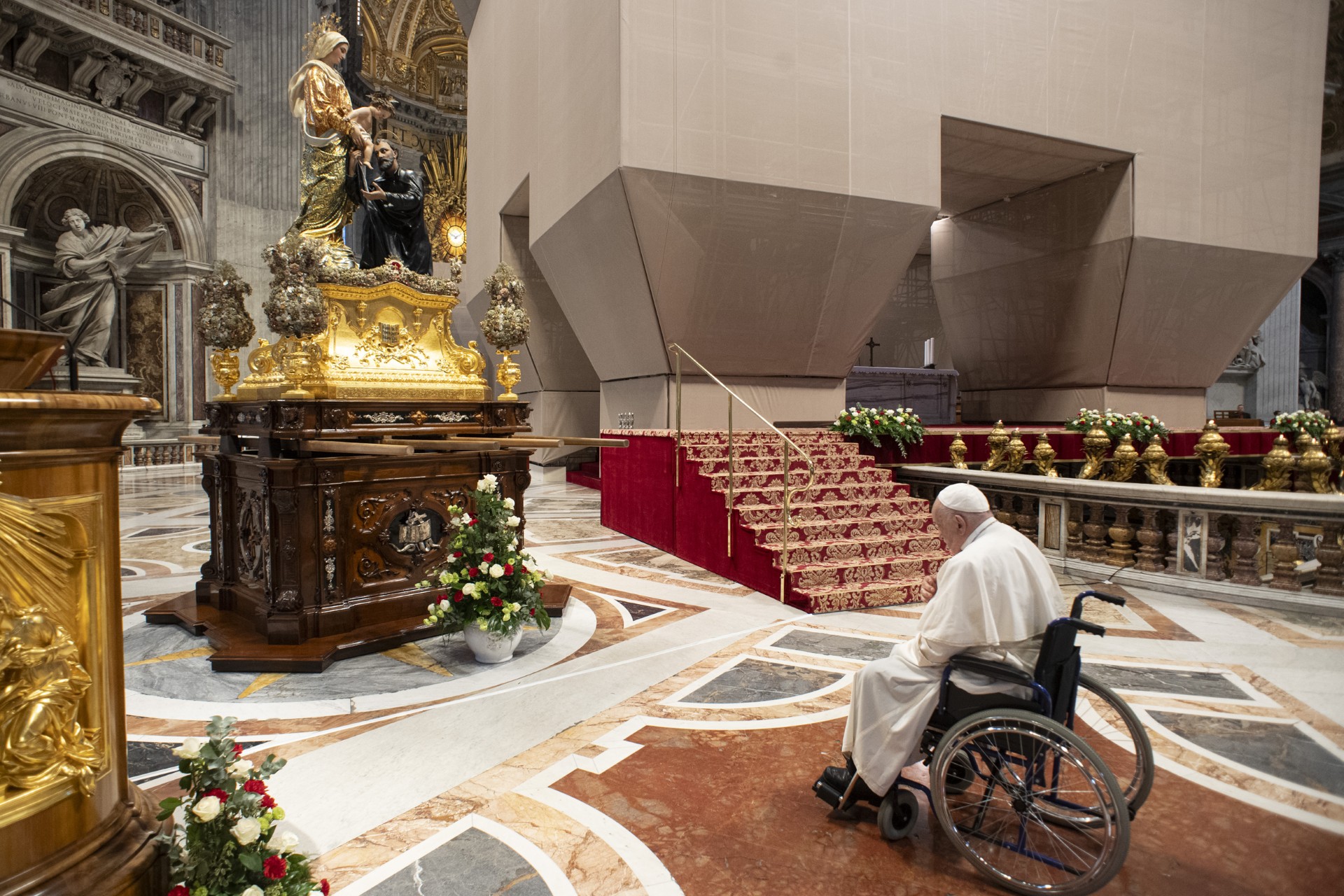 Pope blesses Ħamrun's St Cajetan statue