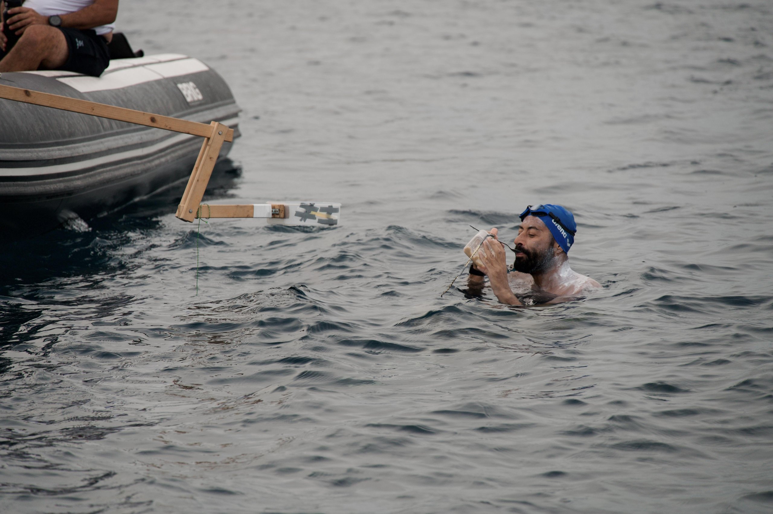 Neil Agius marks 80km of his 160km swim around the islands - Newsbook