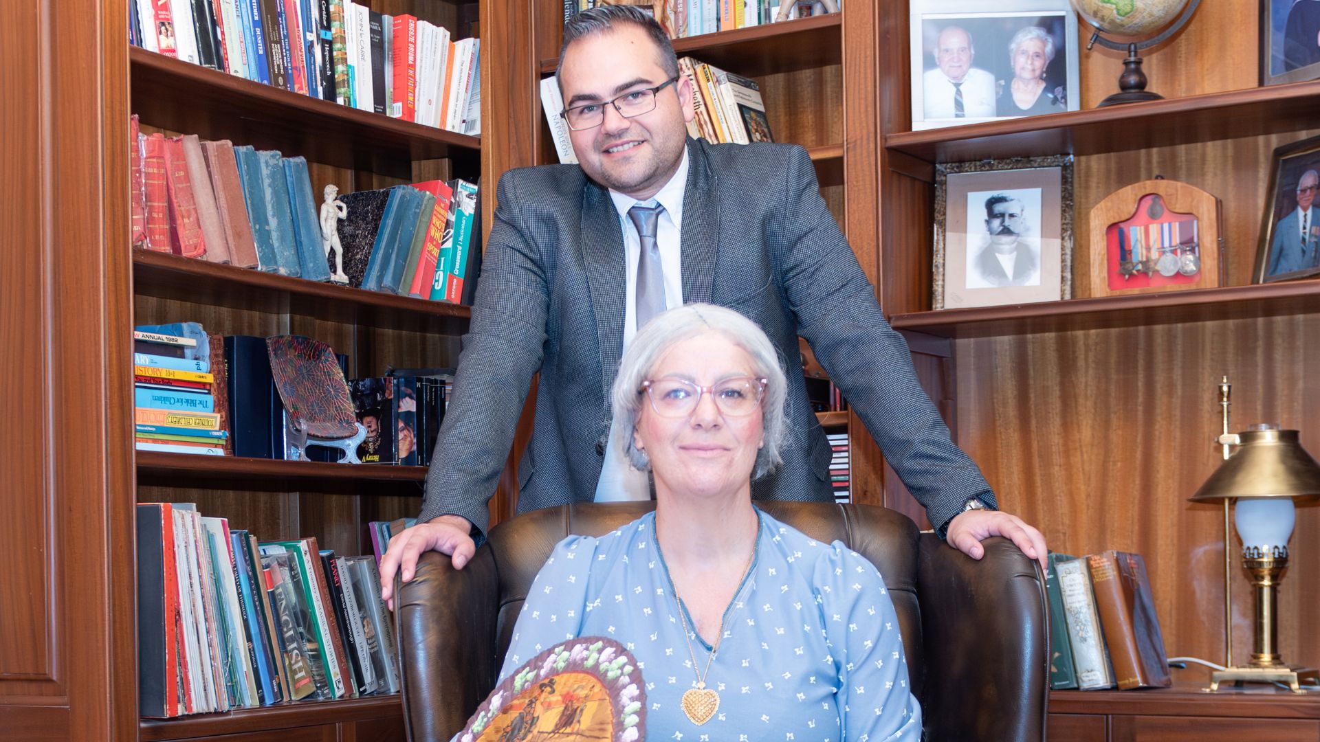 Kummiedja soċjali ta' Ninu Borg fi Blata l-Bajda