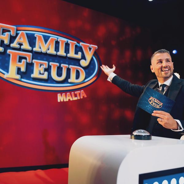 Il-familji Mifsud u Attard fl-ewwel programm ta' Family Feud