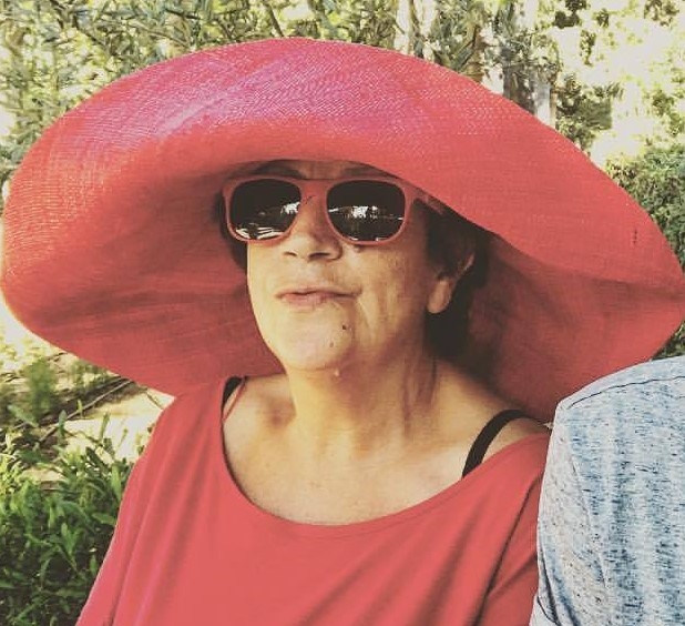 Tmut l-attriċi u direttriċi teatrali Polly March - Newsbook