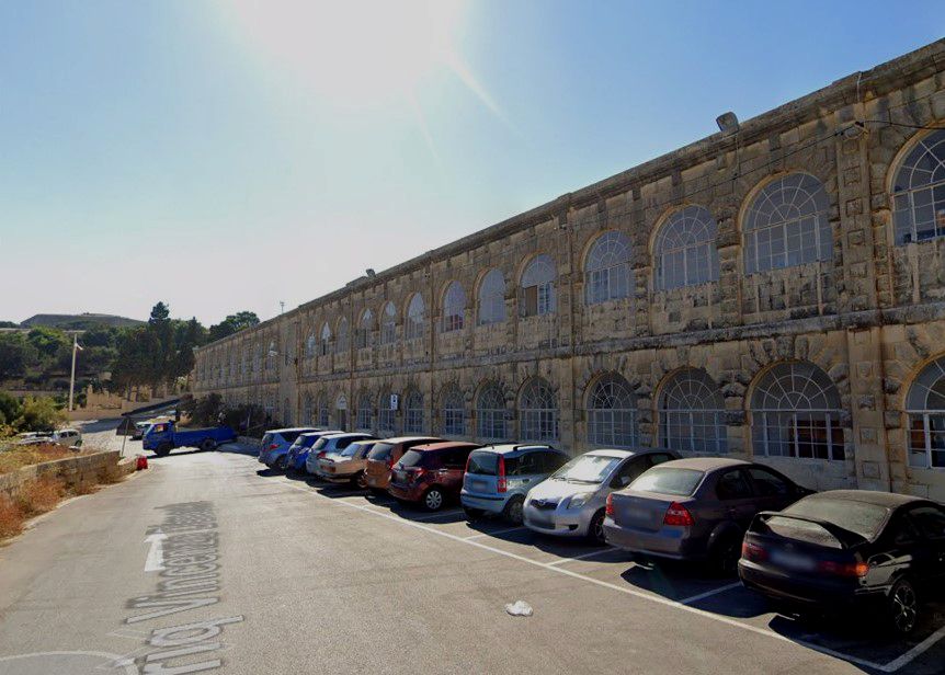 Il-librerija pubblika tal-Furjana mistennija tikber b'kafetterija u ...