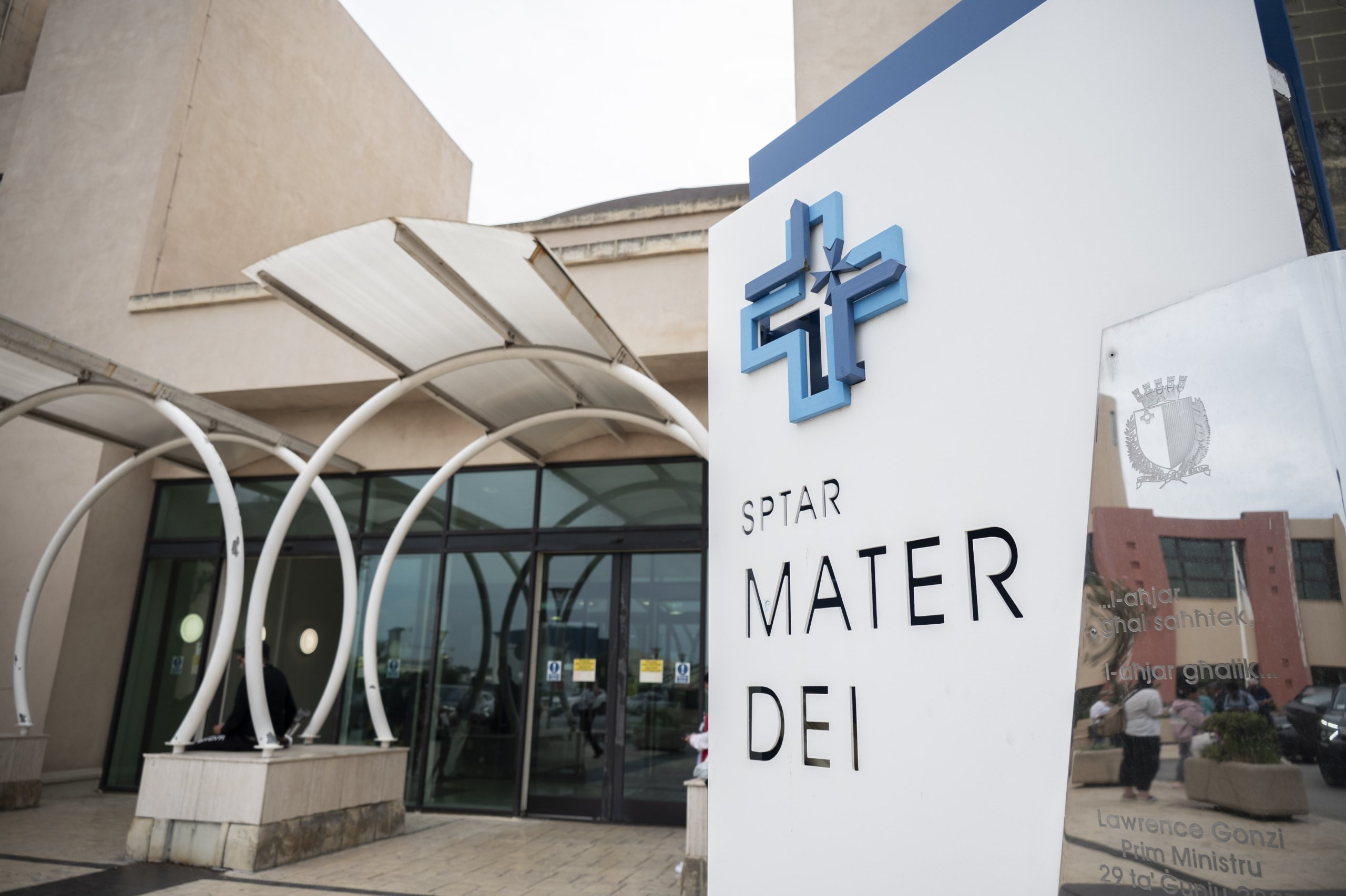 'Il fuq minn 800 pazjent qed jistennew għal intervent tal-kolonoskopija - Newsbook