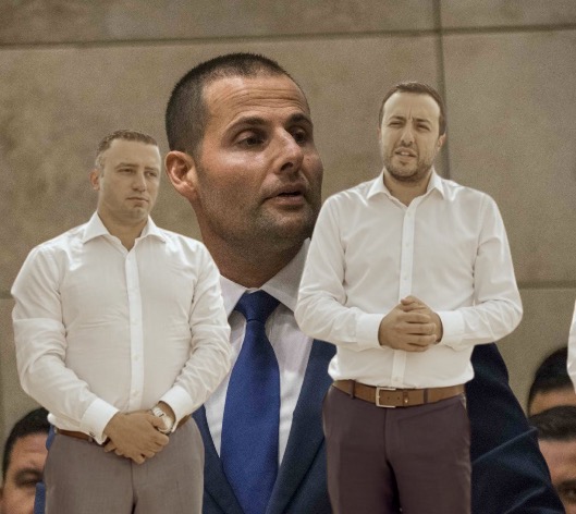 Il-PM jirrifjuta talbiet biex jirriżenjaw il-Ministri li kisru l-etika