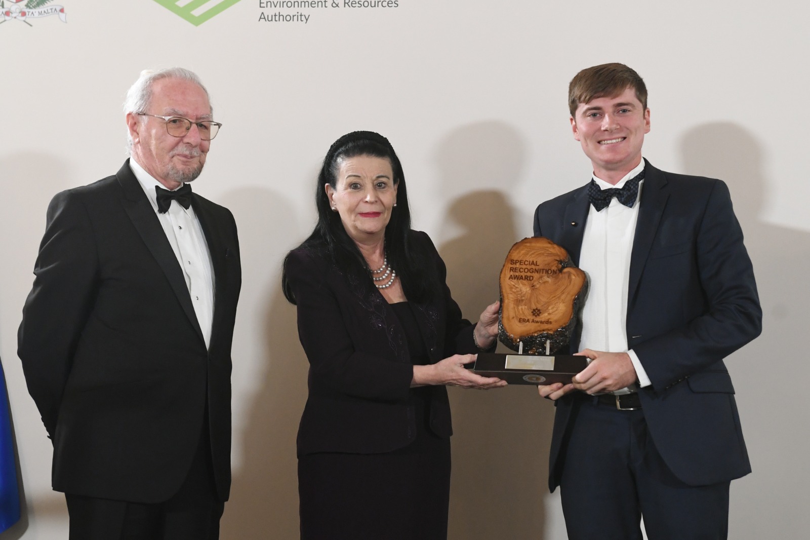 Mayor Steve Zammit Lupi receives ERA's special recognition award - Newsbook