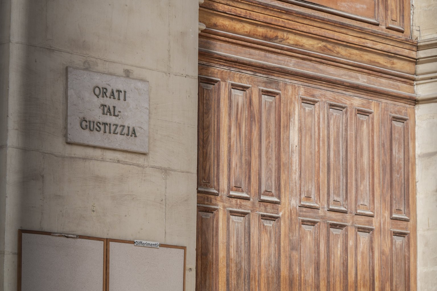 Suspended prison term for husband who caused wife to fear violence