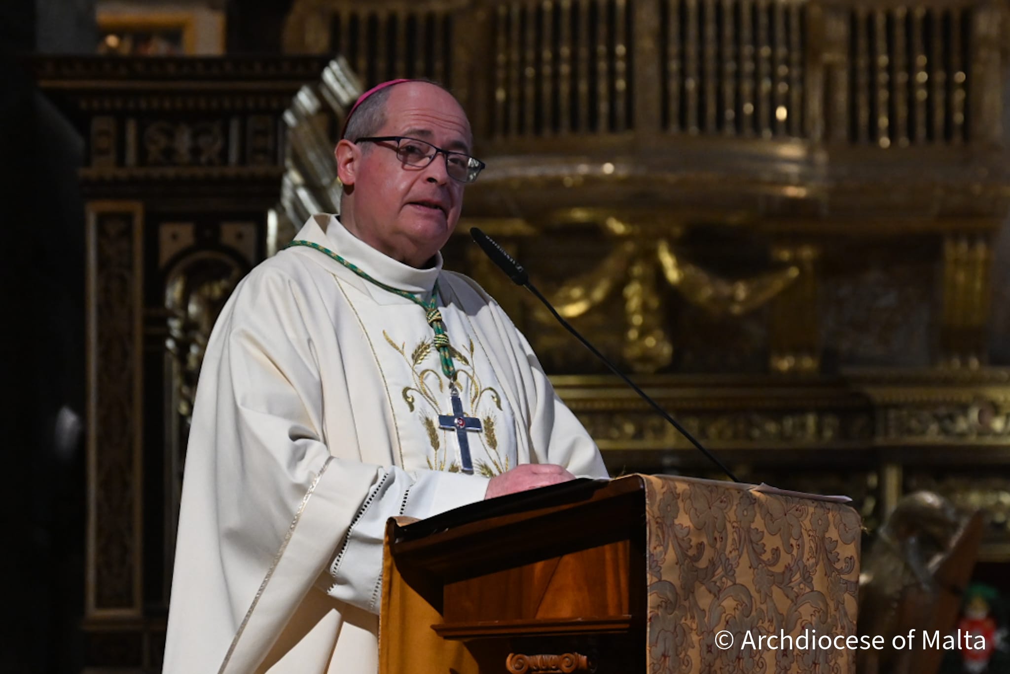 Bishop Galea-Curmi urges graduates to resist greed, embrace integrity ...