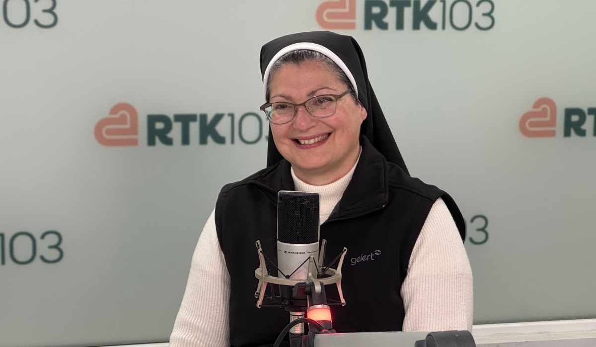 “Irridu ħafna affarijiet mingħajr ma nirrealizzaw l-univers ta’ ġo fina ...