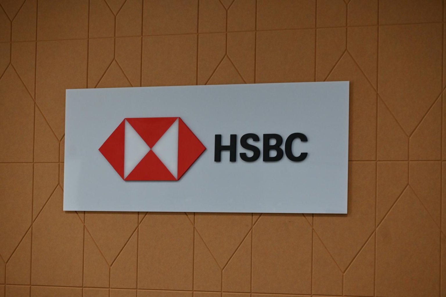 HSBC Malta sold to CrediaBank for €200 million