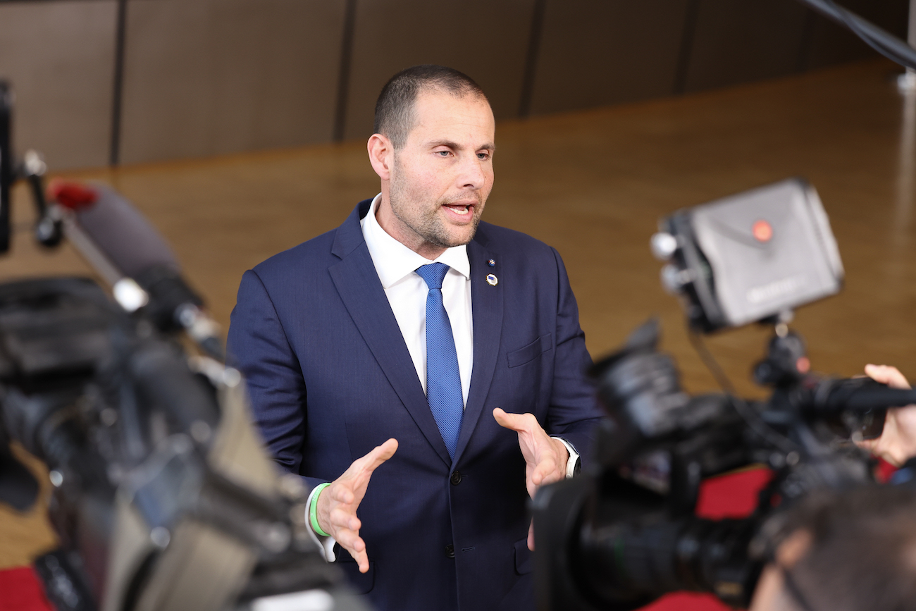 Abela distances himself from EU rearmament plan amid shifting Ukraine ...