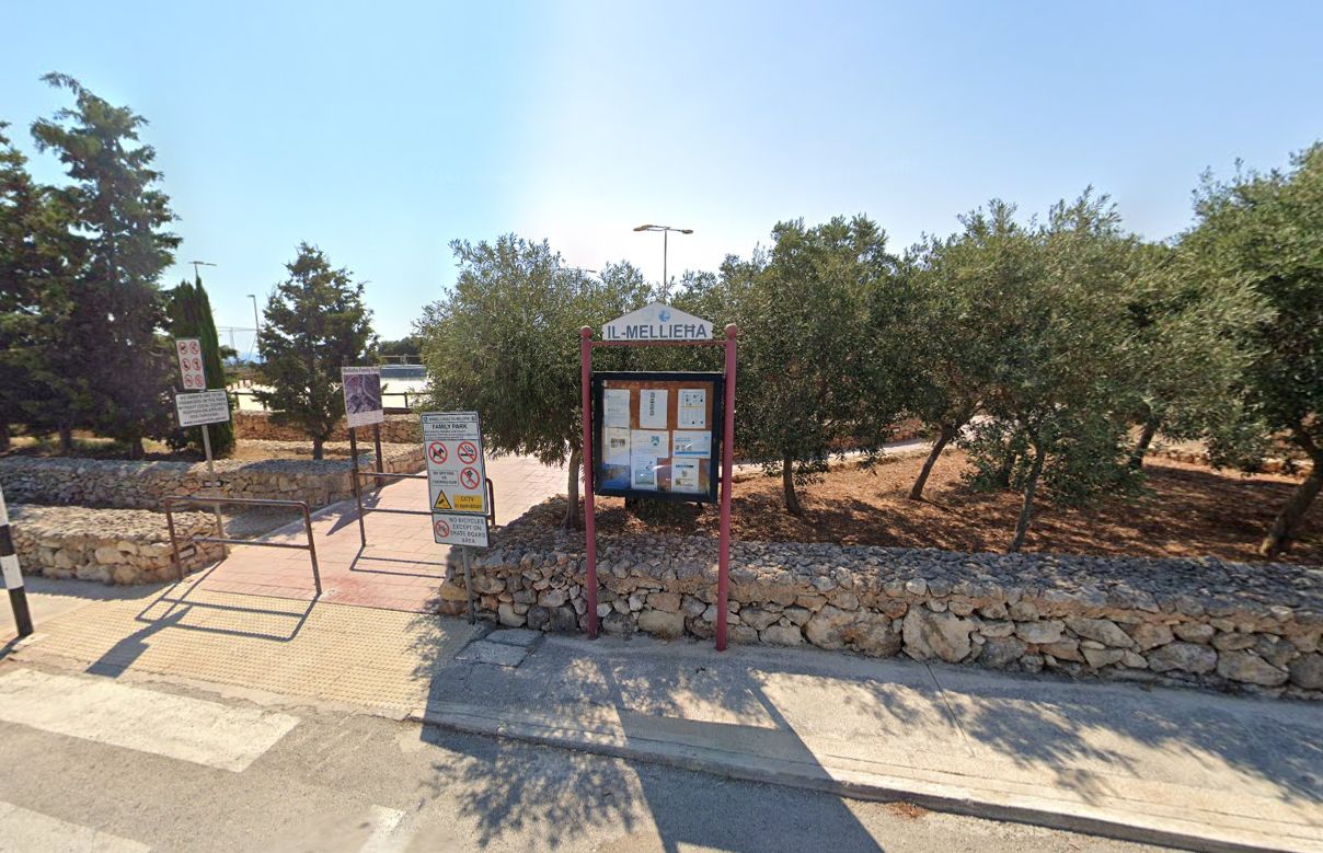 Education minister evades questions on Mellieħa school plans - Newsbook
