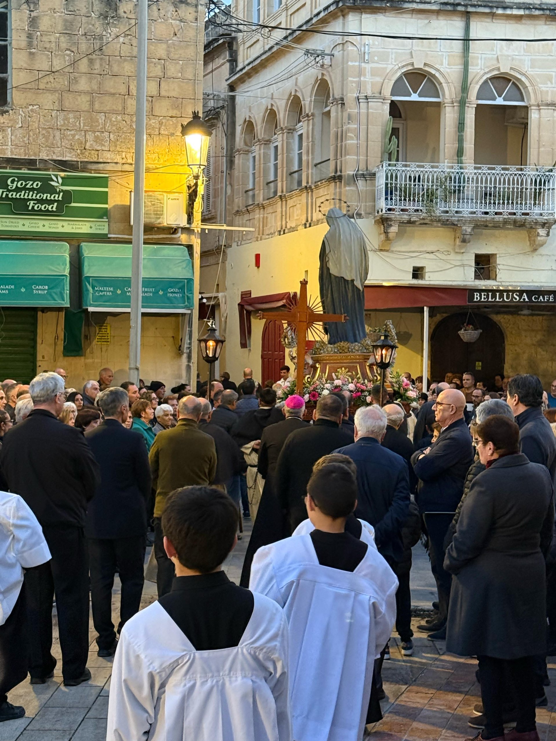 "Marija tgħallimna nkunu preżenti" - L-Isqof ta' Għawdex