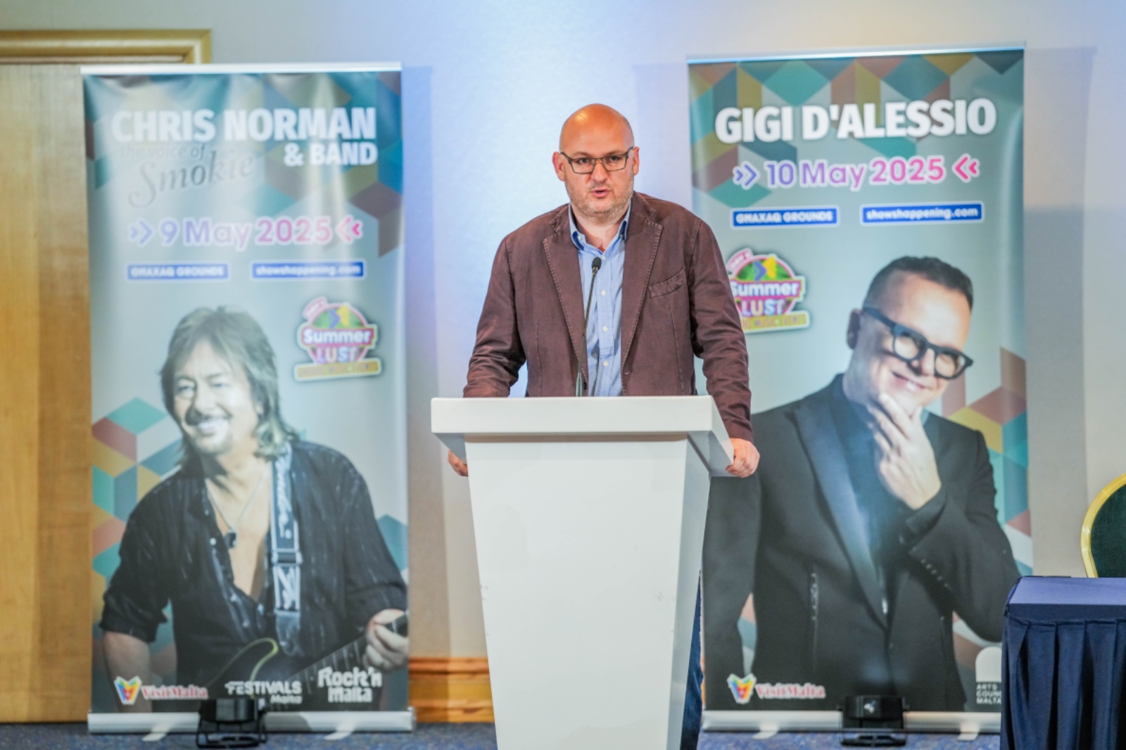 Gigi D’Alessio, Chris Norman, Alice DJ, ICE MC u Ema Hewitt għal ...