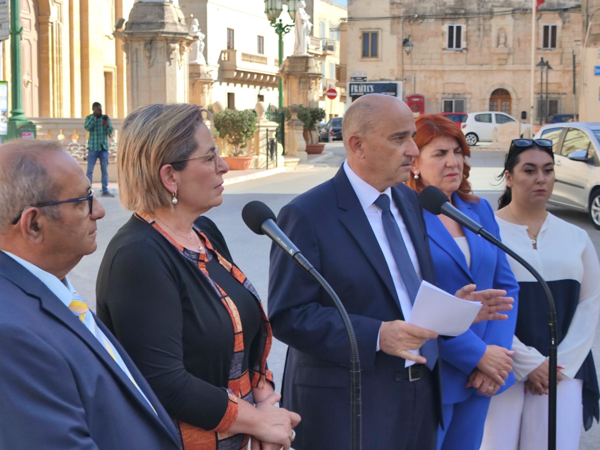 3 kunsilliera jressqu mozzjoni ta' sfiduċja fil-konfront tas-Sindku tal ...