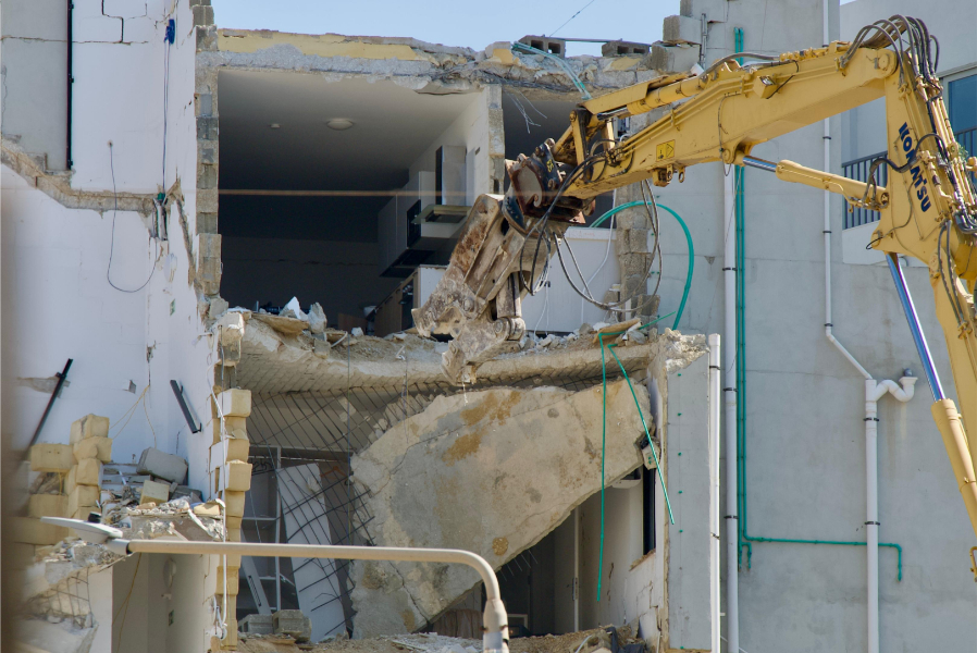 Chamber of Architects president warns of widespread problems with 80s ...