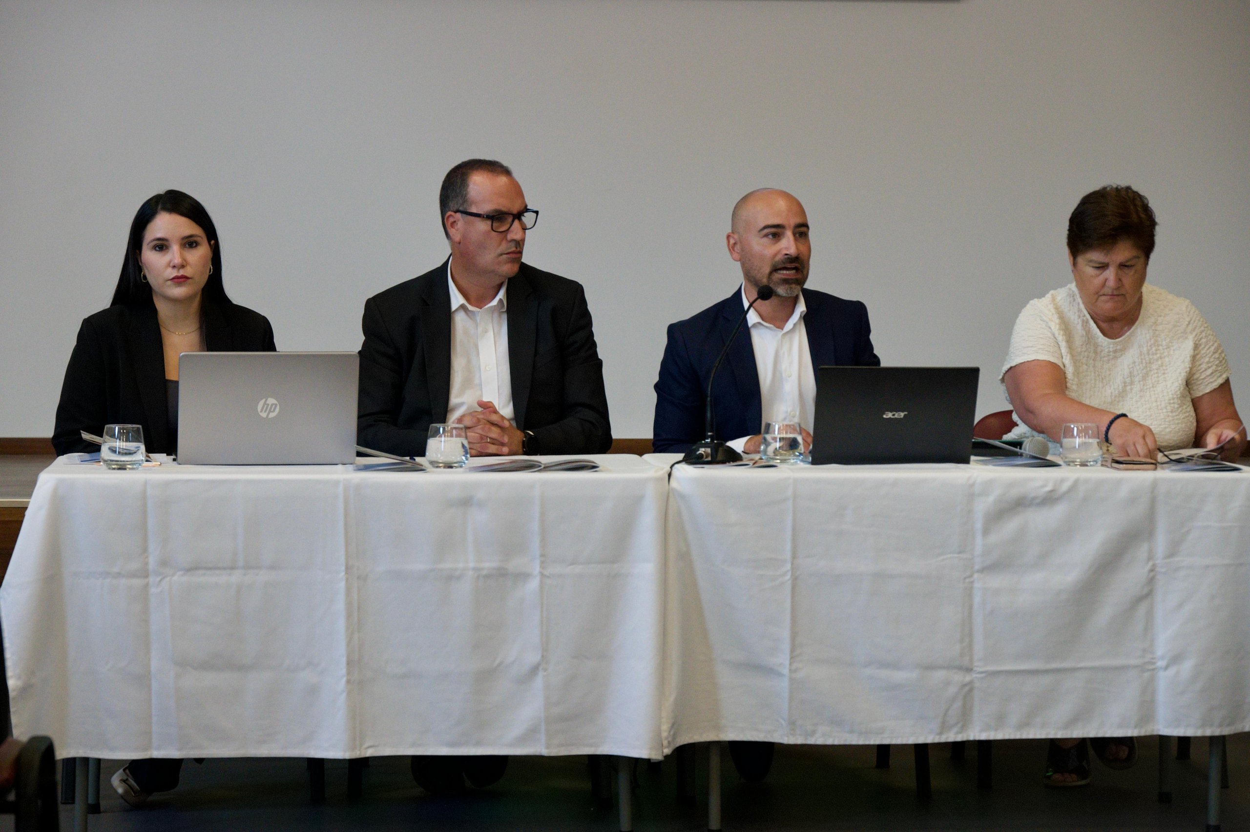 Studju: L-anzjani jaqgħu fis-solitudni għax iħossuhom iġġudikati