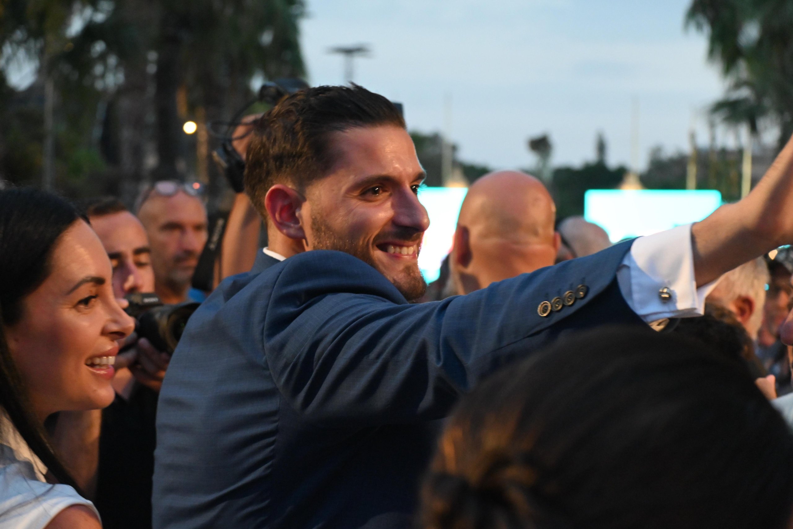 Alex Borg bi proposti biex tissolva s-sitwazzjoni finanzjarja tal-PN