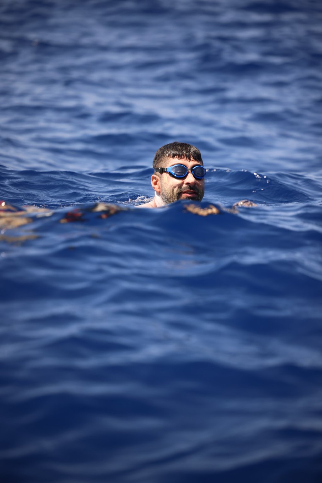 Neil Agius battles rough seas on day three of gruelling Gozo challenge