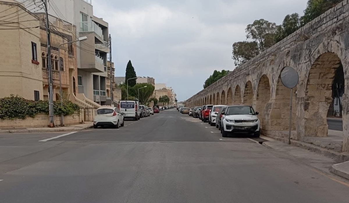 Jibdew ix-xogħlijiet fuq l-arkata tal-akwadott storiku li ġarrbet xi ħsarat