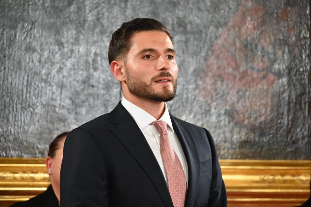Alex Borg sworn in as Malta’s youngest-ever opposition leader