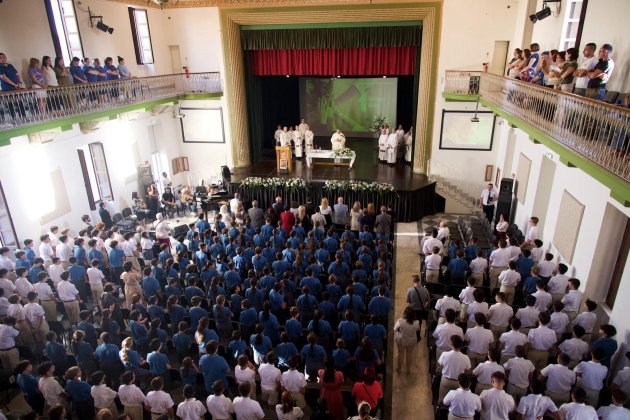 St Aloysius College’s first woman rector welcomes first girls to its ...