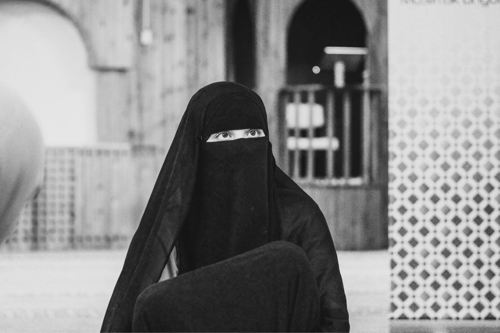 Il-Portugall japprova abbozz ta' liġi biex jipprojbixxi l-burka