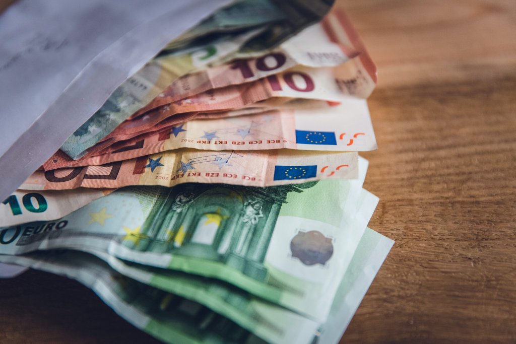 Jammetti li seraq raġel minn banka tal-lottu