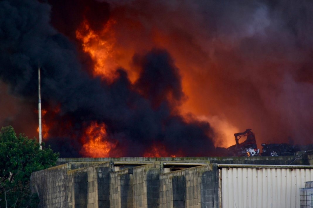 Fire erupts at scrapyard near Addolorata Cemetery in Marsa