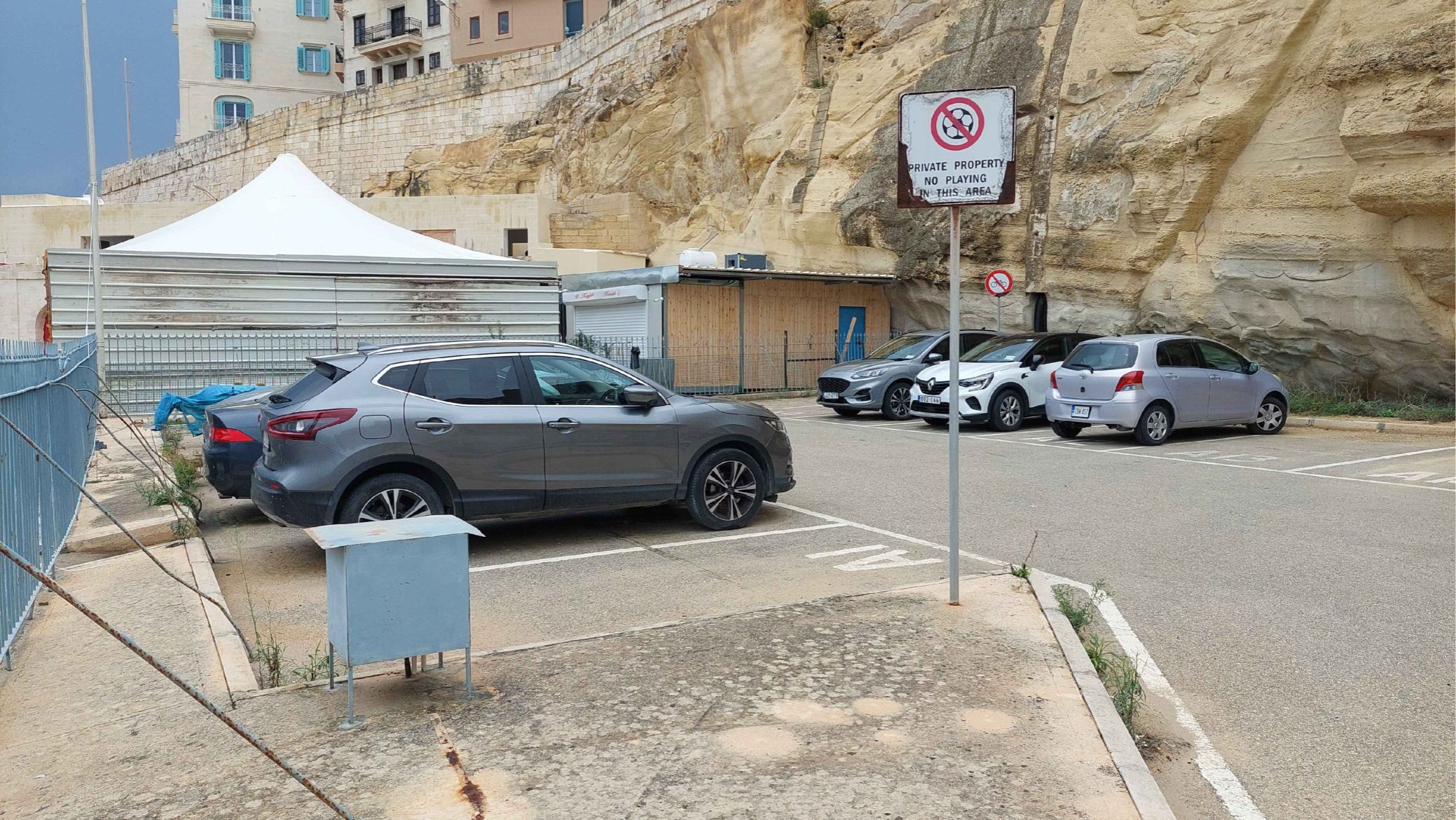 Birgu regatta club’s illegal seaside kiosks refused belated permit